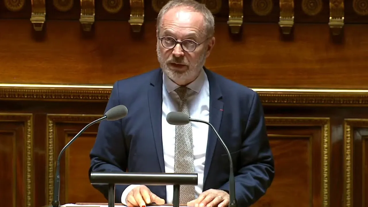 Soumission chimique : nouvelle accusation contre le sénateur de Loire ...