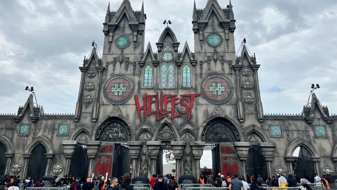 Le Hellfest met en vente 20 000 billets pour son édition 2025