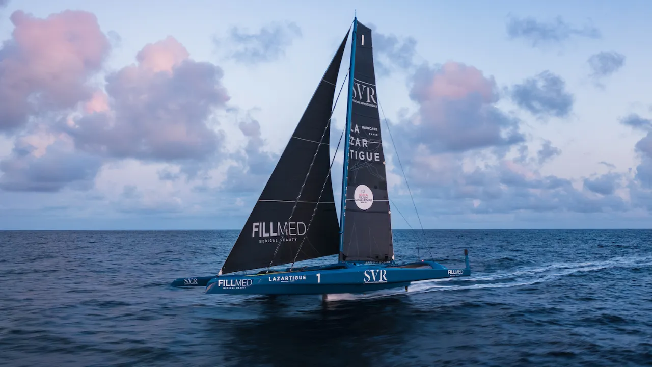 Voile - Arkea Ultim Challenge : collision et avarie majeure pour le ...
