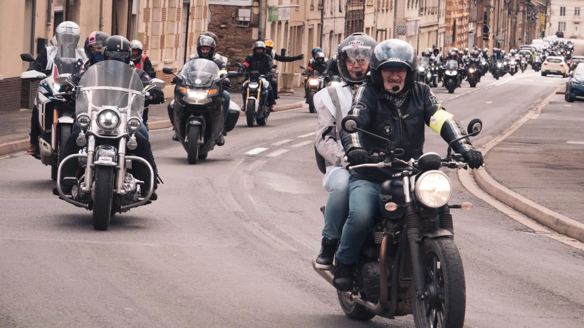 Des centaines de motards et des milliers de roses ce week-end dans les ...