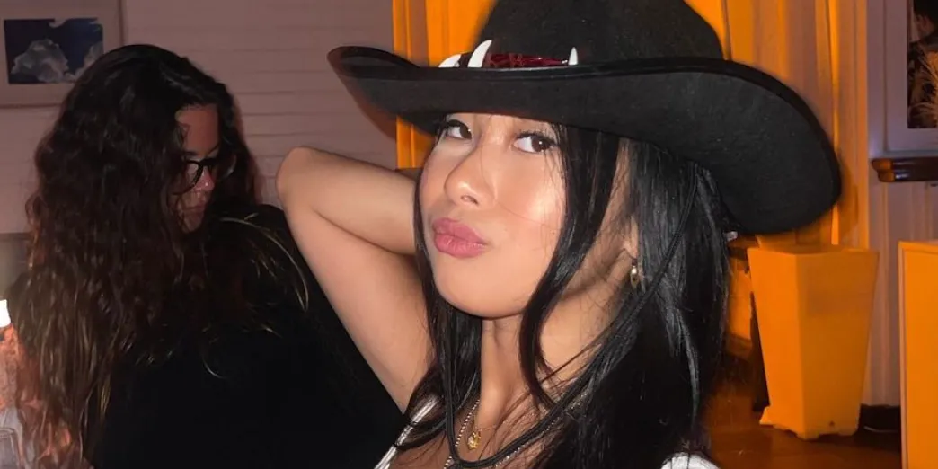 Jade Hallyday apparaît « complètement shootée » le jour de ses 19 ans