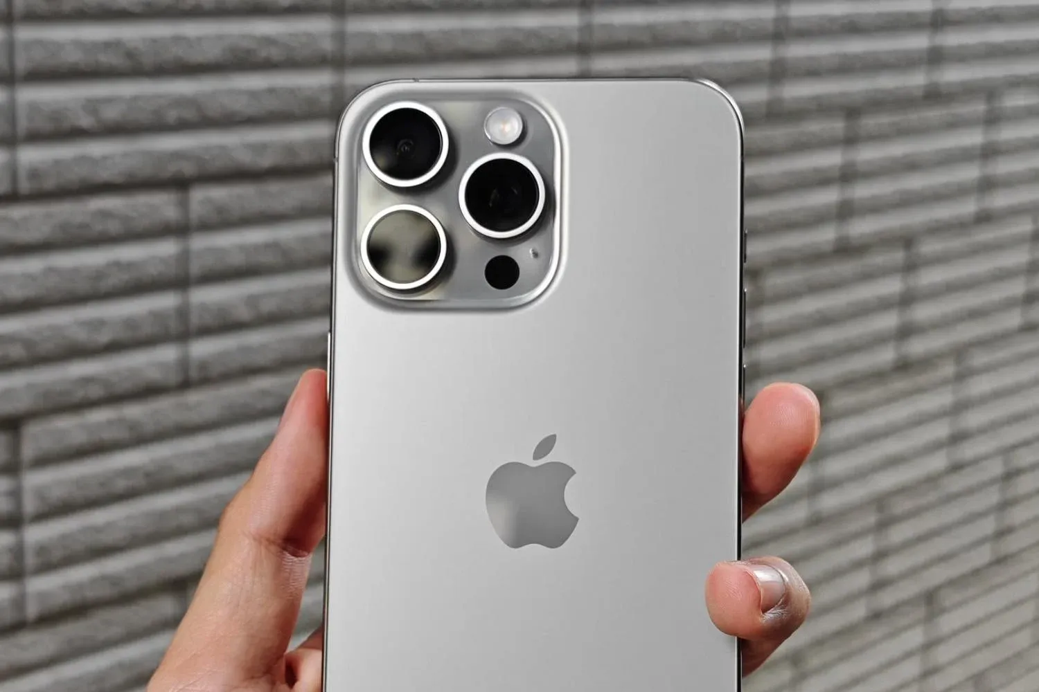 L'iPhone du futur: bientôt contrôlable sans le toucher