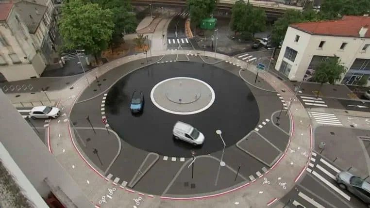 Le rond-point nouvelle génération débarque en France