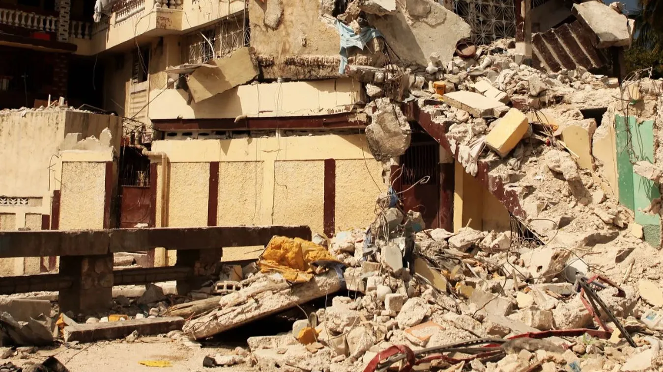 Séisme au Maroc : une aide d’urgence pour les familles sinistrées et un plan de 120 milliards de ...