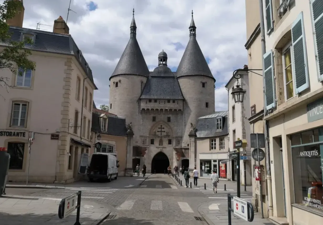 Chassez les détails de l’architecture nancéienne
