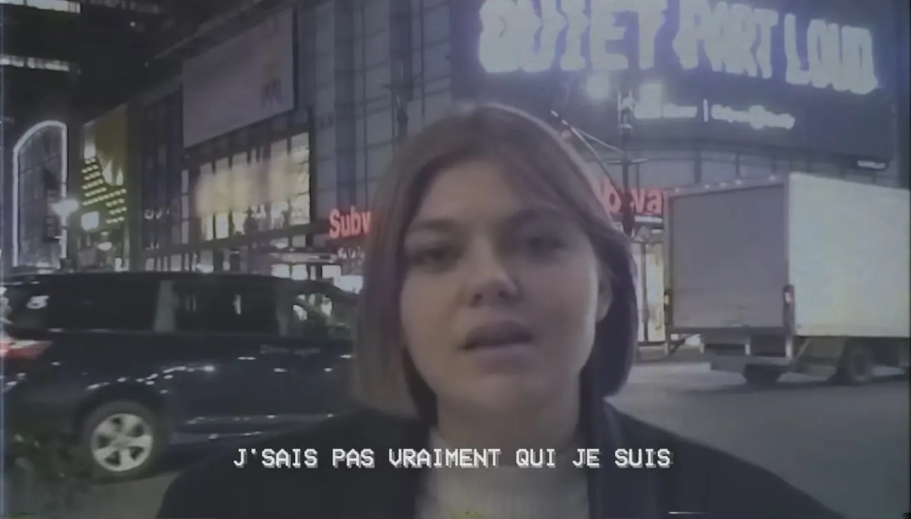 Louane sort le morceau « La fille