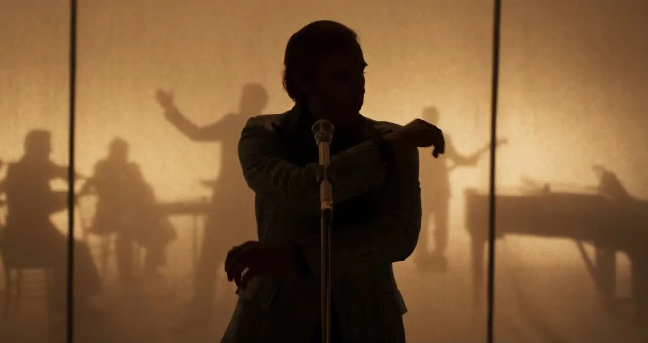 Regardez les premières images du film sur Charles Aznavour