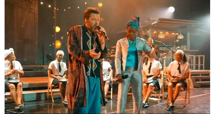 Christophe Maé sort le clip du duo « C'est drôle la vie