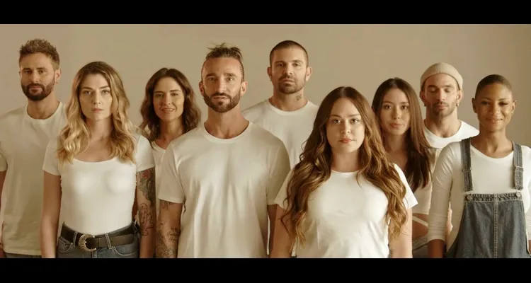 Les Dix Commandements : nouvelle troupe, nouveau clip