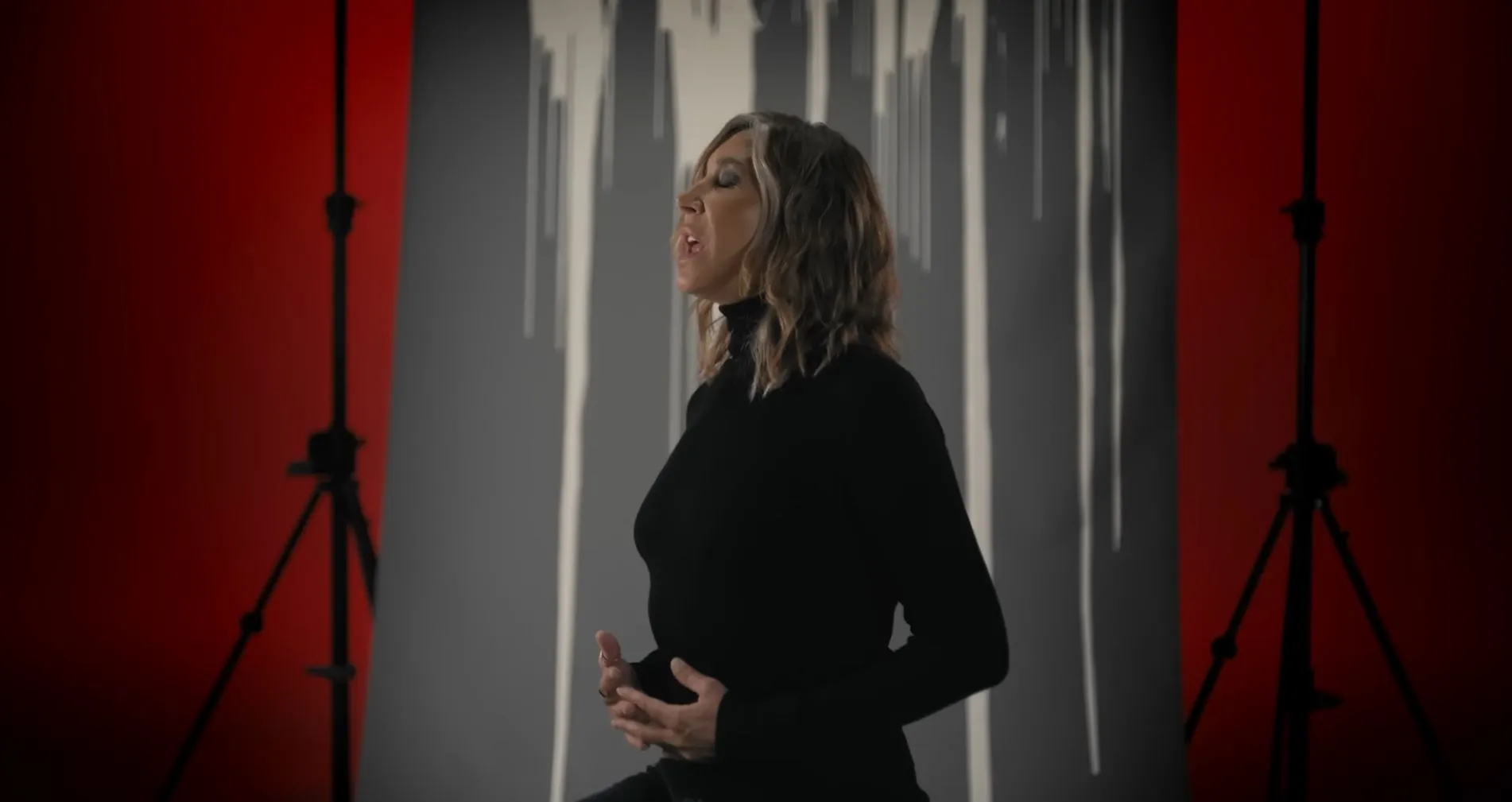Déjà un clip pour « Couleur » de Zazie