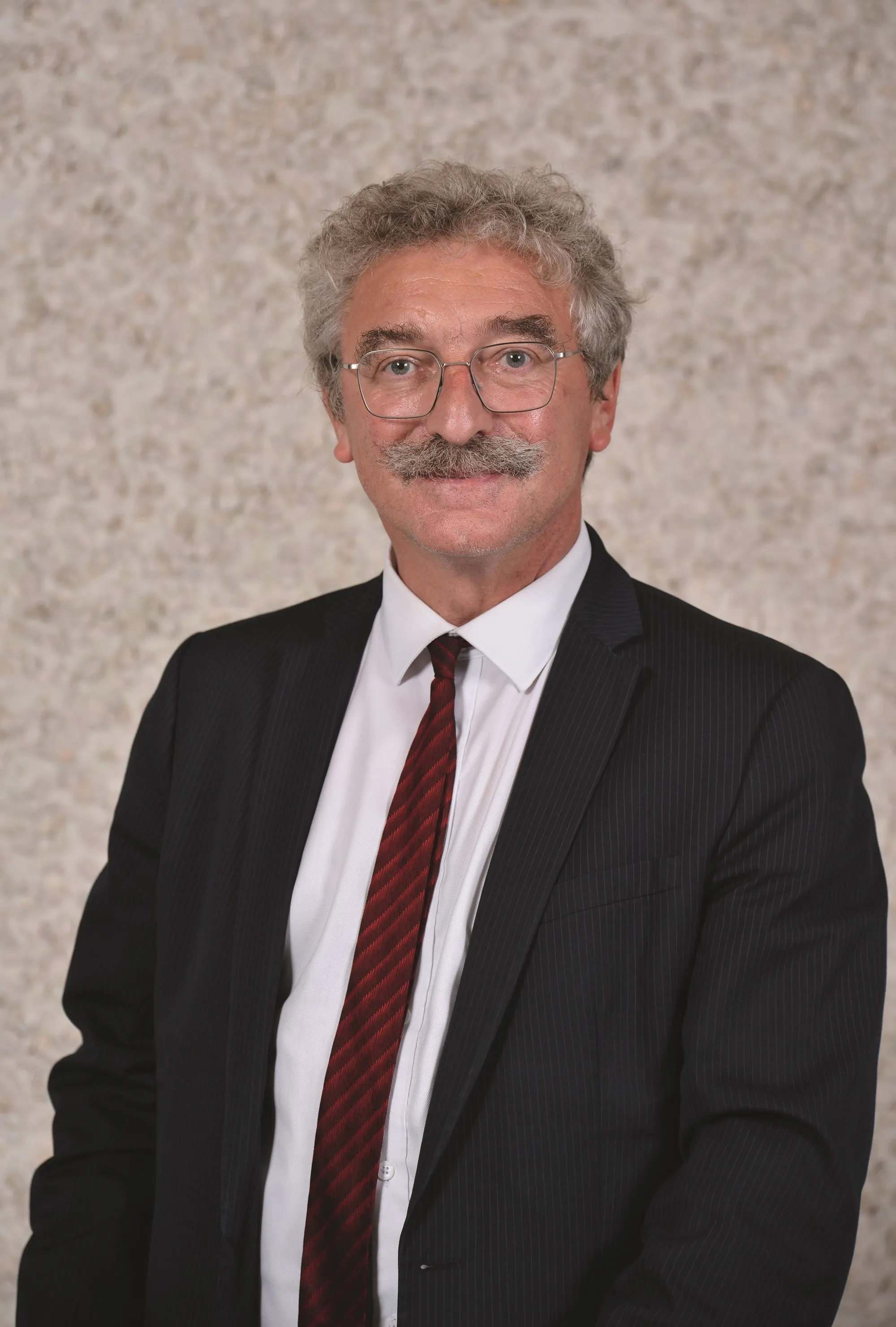 Loi Immigration censurée : réaction du président d'Ille-et-Vilaine ...