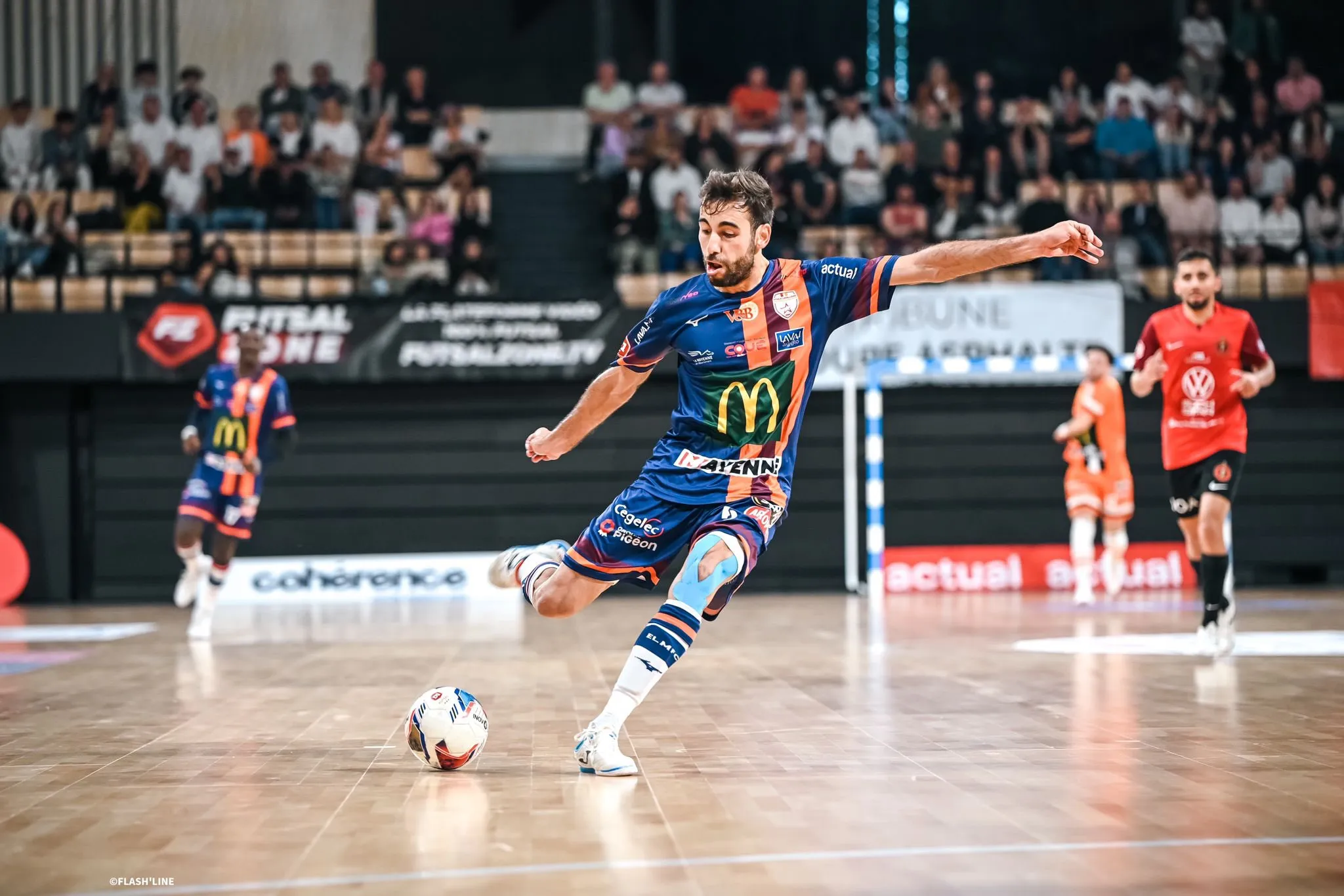 Futsal Letoile Lavalloise Vise Le Doublé Coupe Championnat