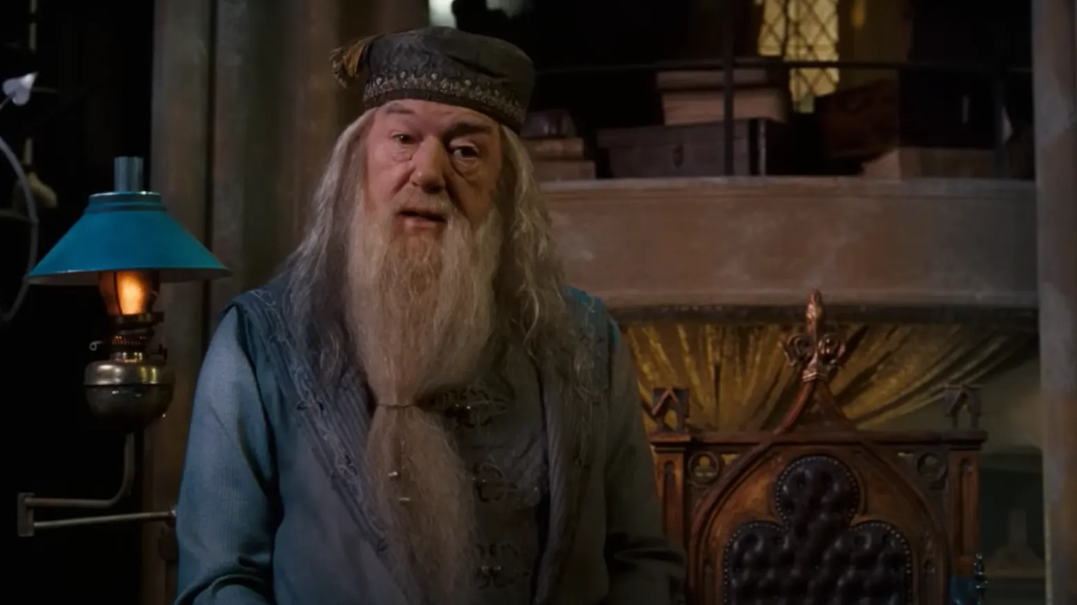 Découvrez qui est pressenti pour incarner Dumbledore dans la série ...