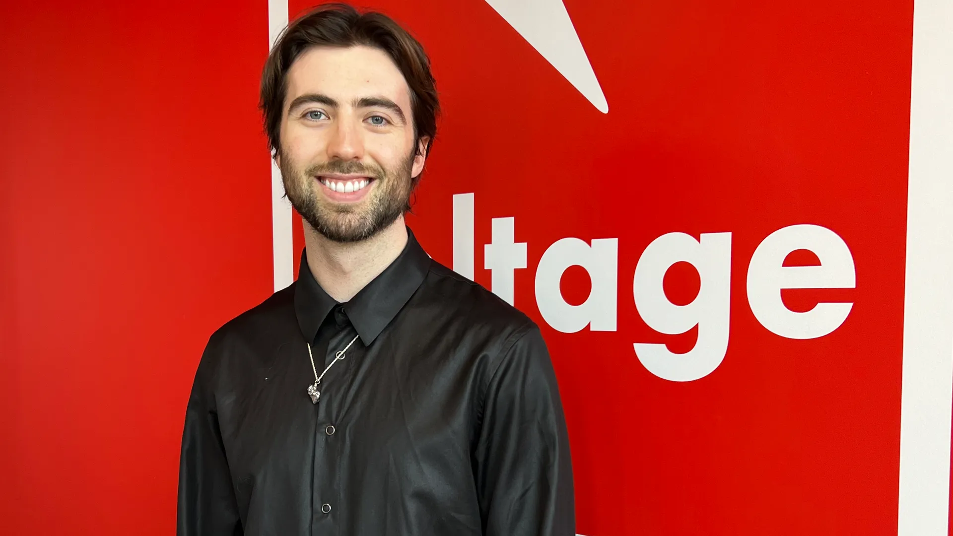 Aden Foyer en interview pour Voltage