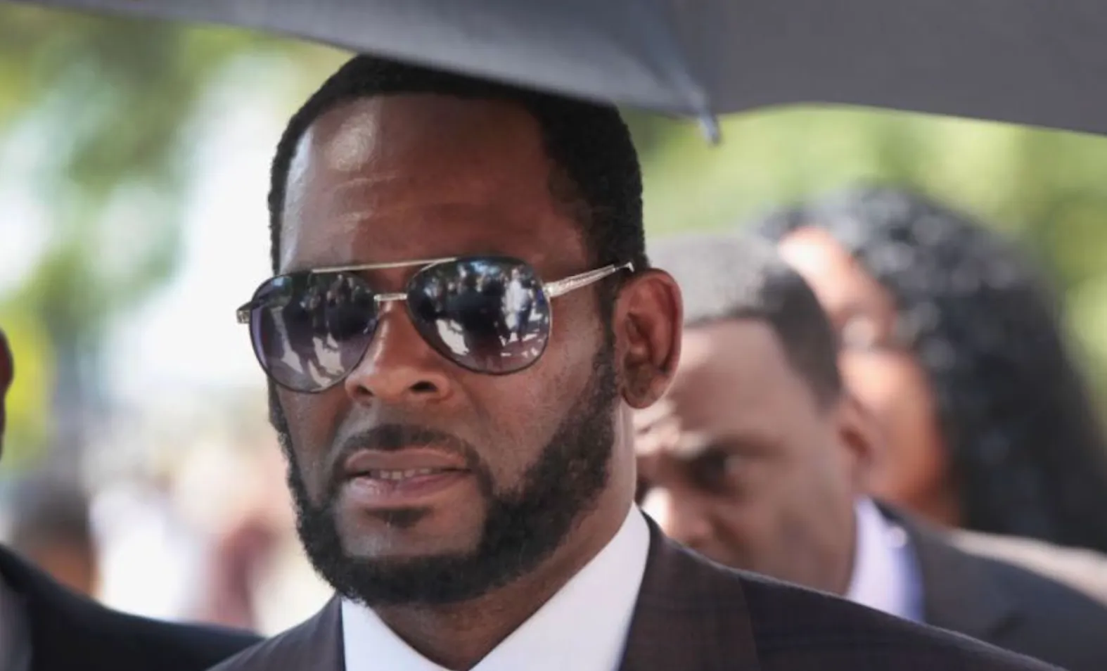 R. Kelly : un album pirate fuite avant d'être retiré des plateformes de ...