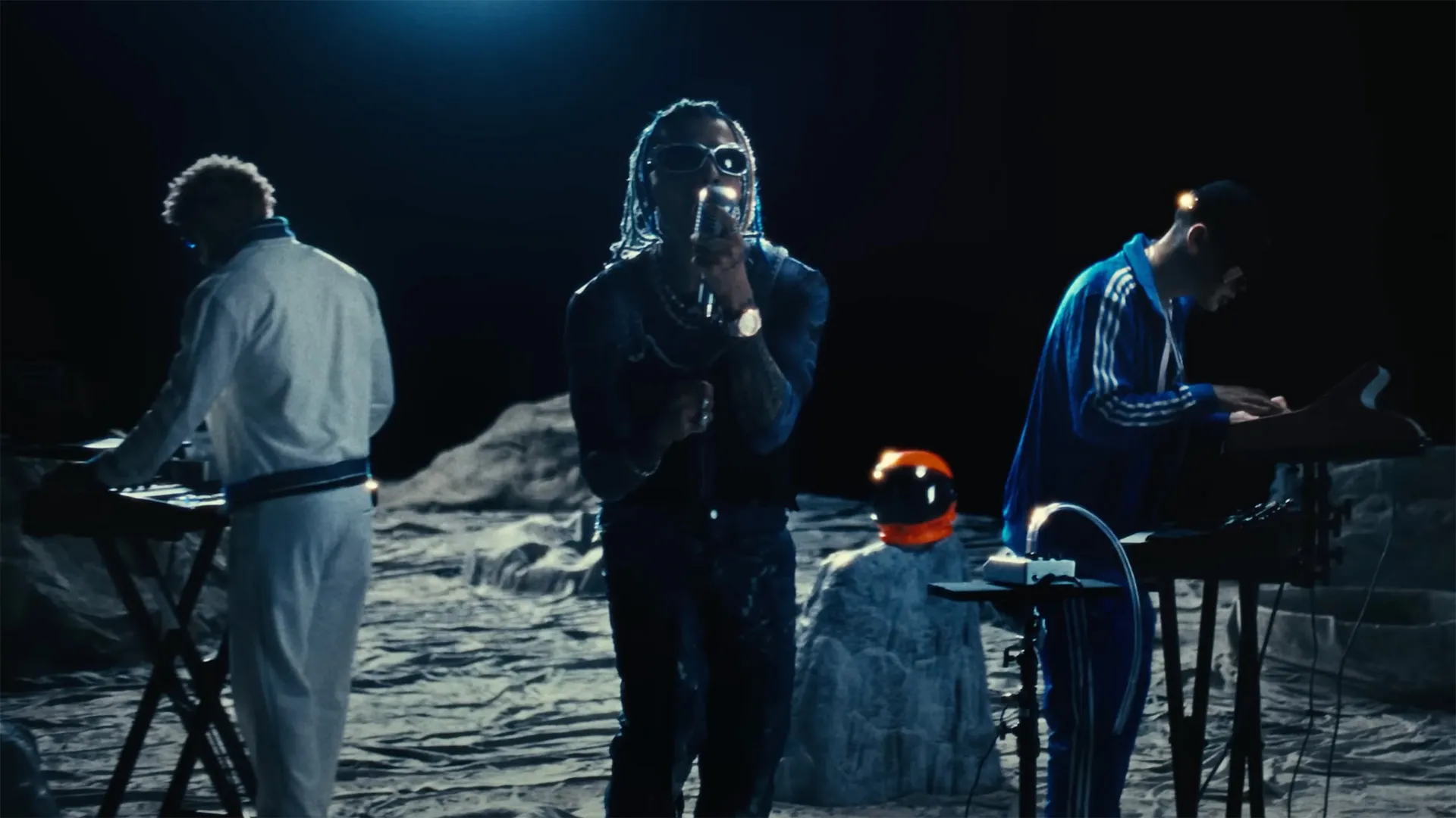 Rauw Alejandro & Bizarrap - BABY HELLO