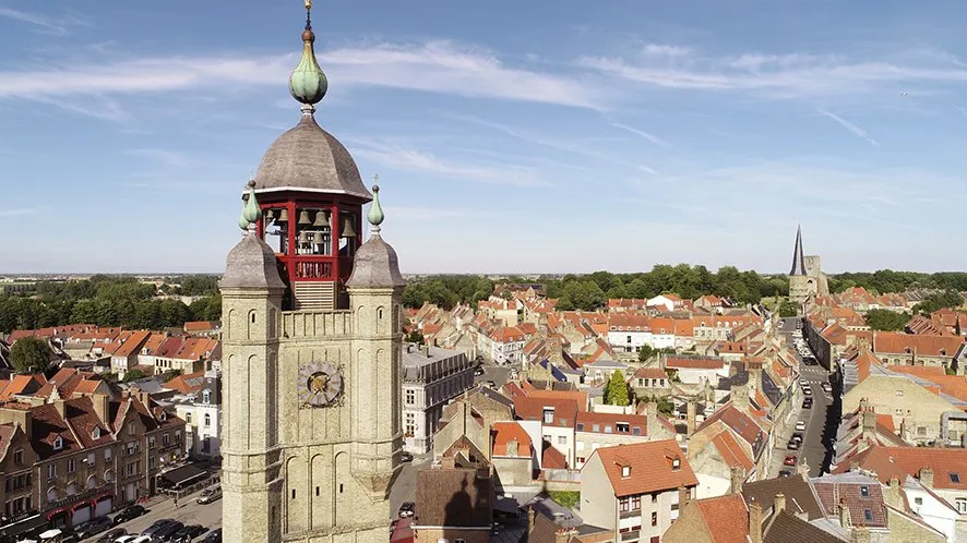Insolite : des gîtes bientôt en location dans le beffroi de Bergues