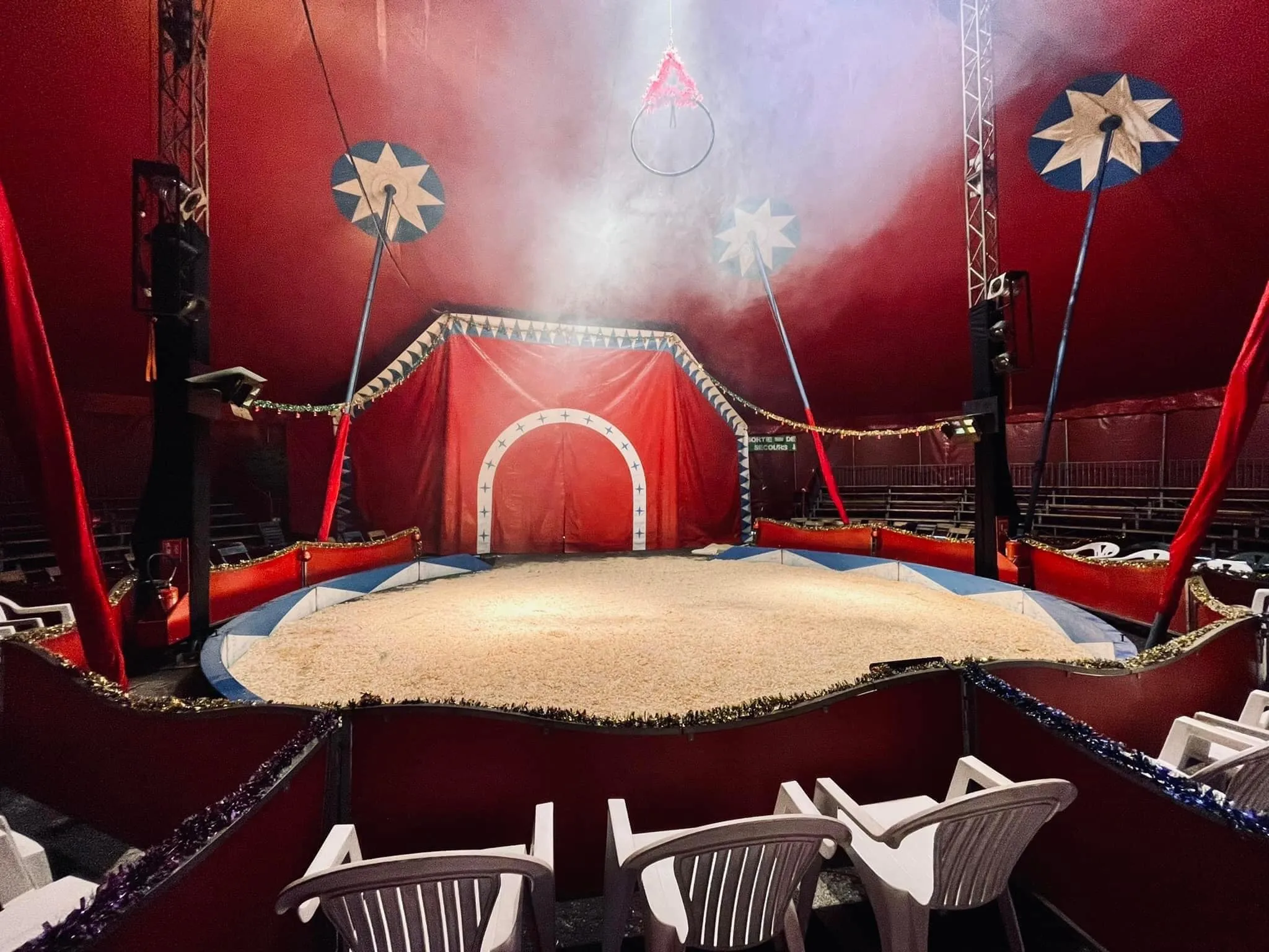 Grande-Synthe : Le père Noël aussi a son chapiteau avec le Cirque de Noël