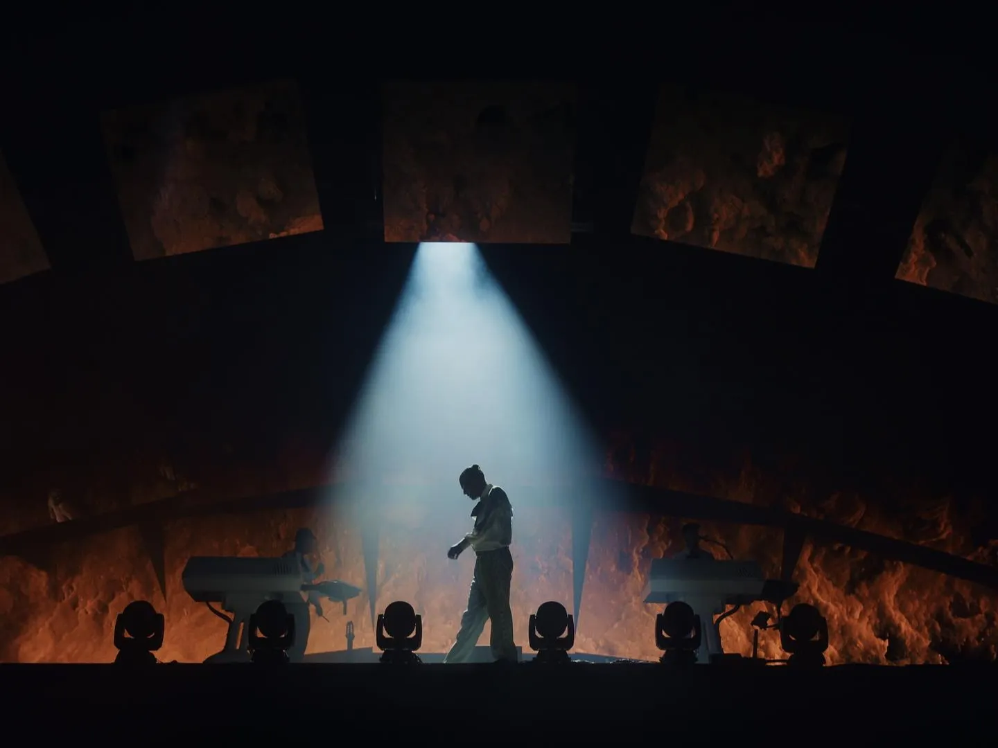 Stromae dévoile son film "Multitude" : une sortie événement en décembre ...