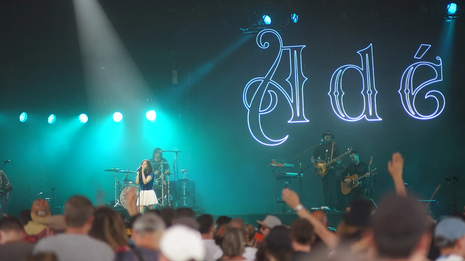 Adé : "Je repars à zéro"