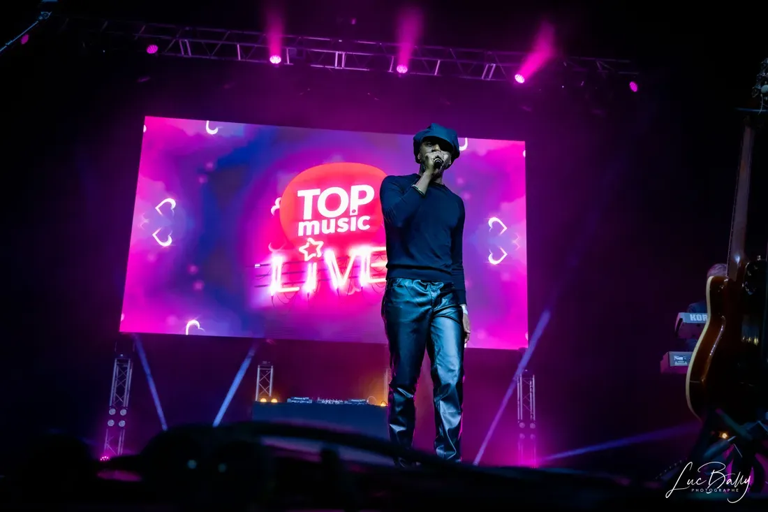 Ecoutez TOP MUSIC, Top Music, info & pop non-stop