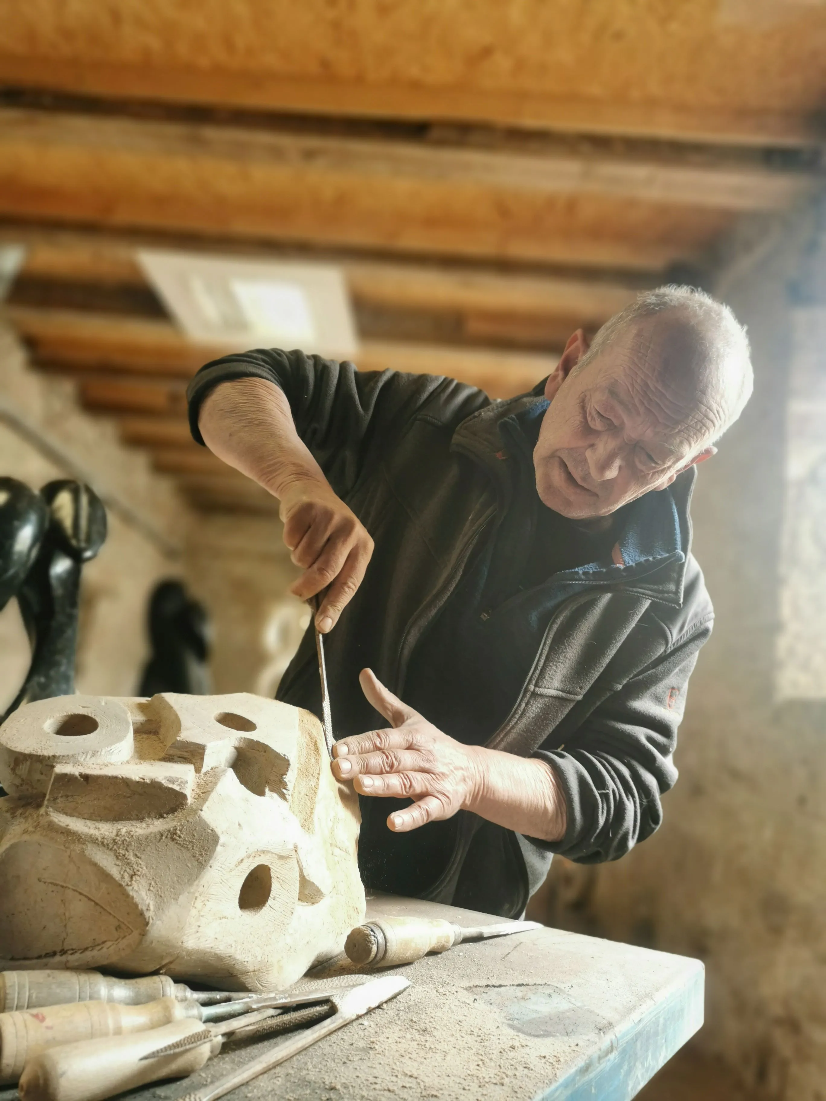 Tailleur de pierre : métier d'une vie, métier d'avenir