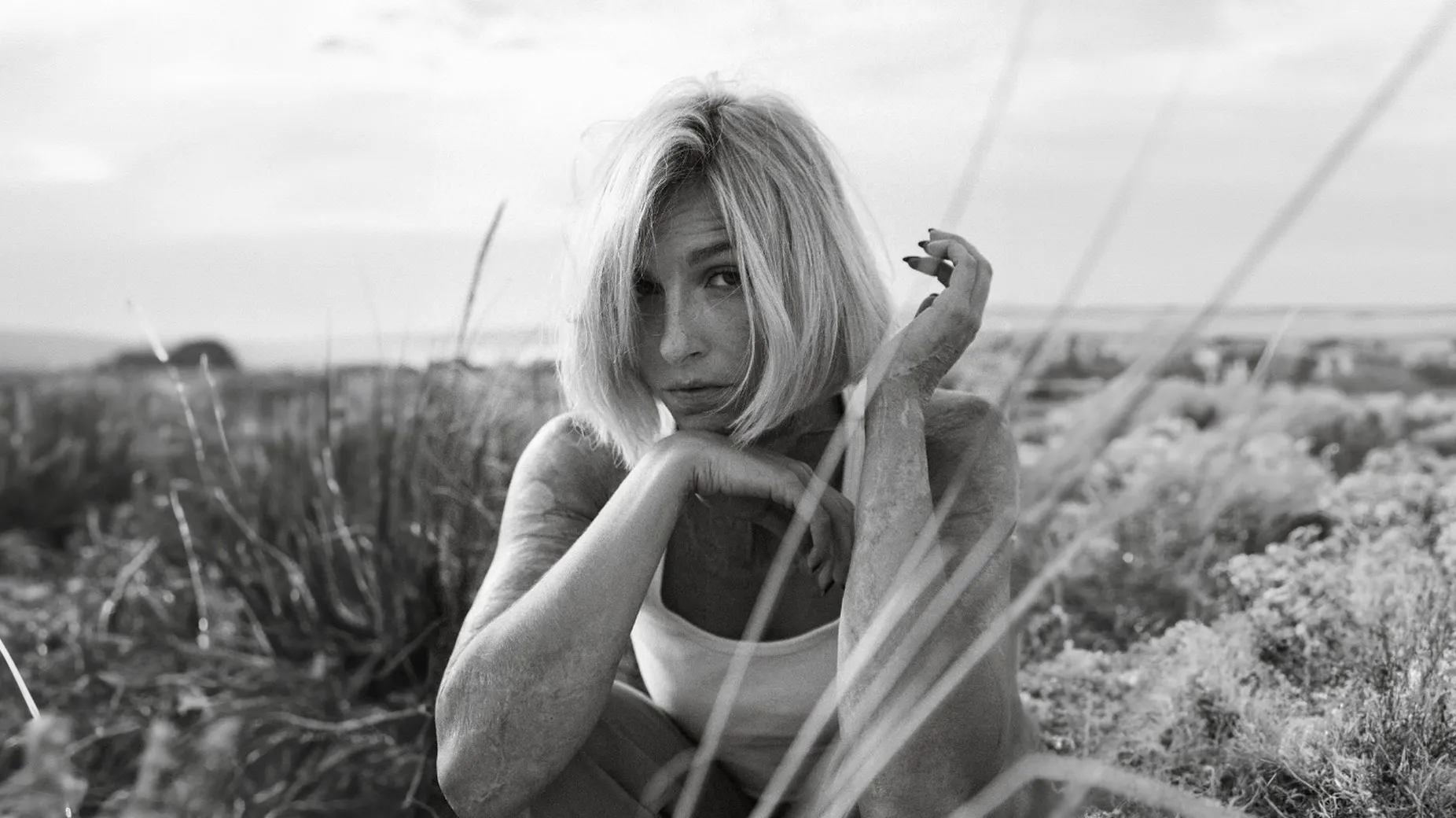 Douze Février : Julie Bourges, du drame à l'inspiration sur Instagram