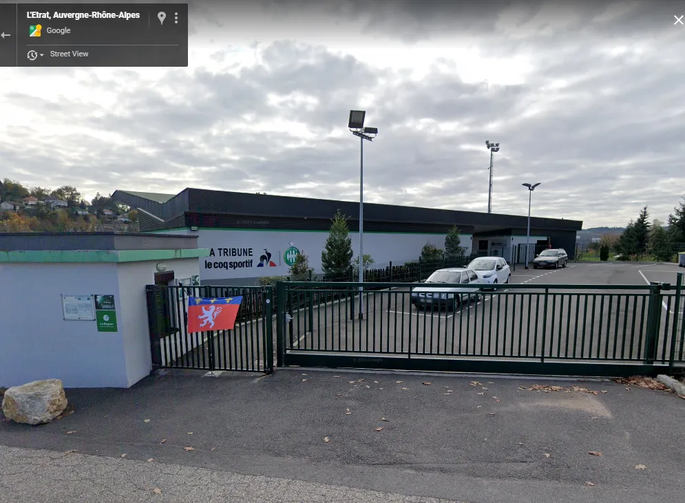 Un drapeau lyonnais à l'Etrat