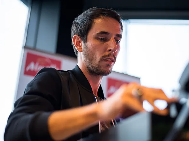 The Avener revient avec un nouveau single "Beautiful"