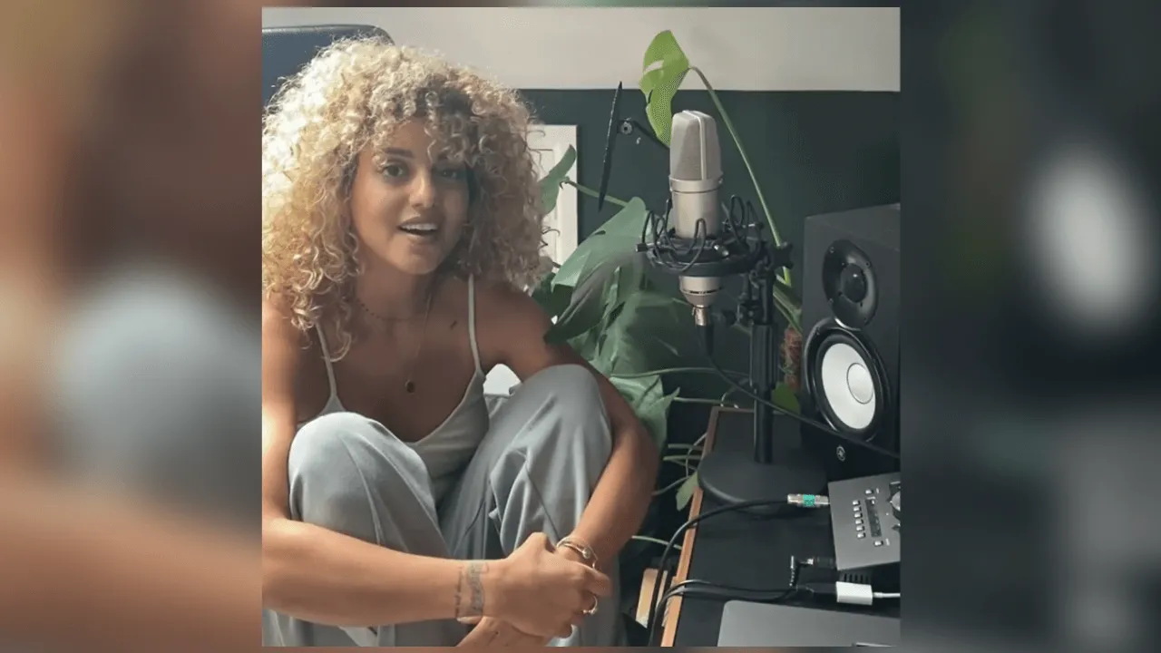 Tal fait son retour sur les réseaux sociaux et annonce son changement ...