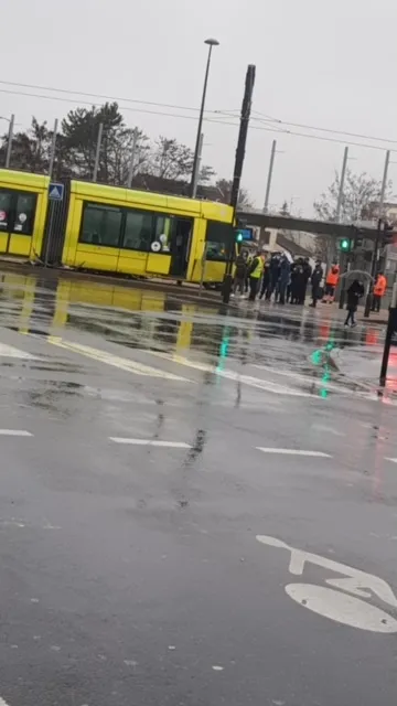 Actus - Champagne FM - Accident de tramway à Reims