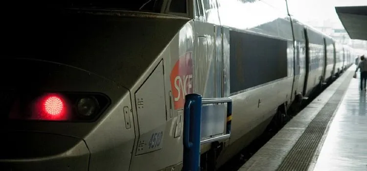 Un homme meurt percuté par un TGV à Cappelle-la-Grande