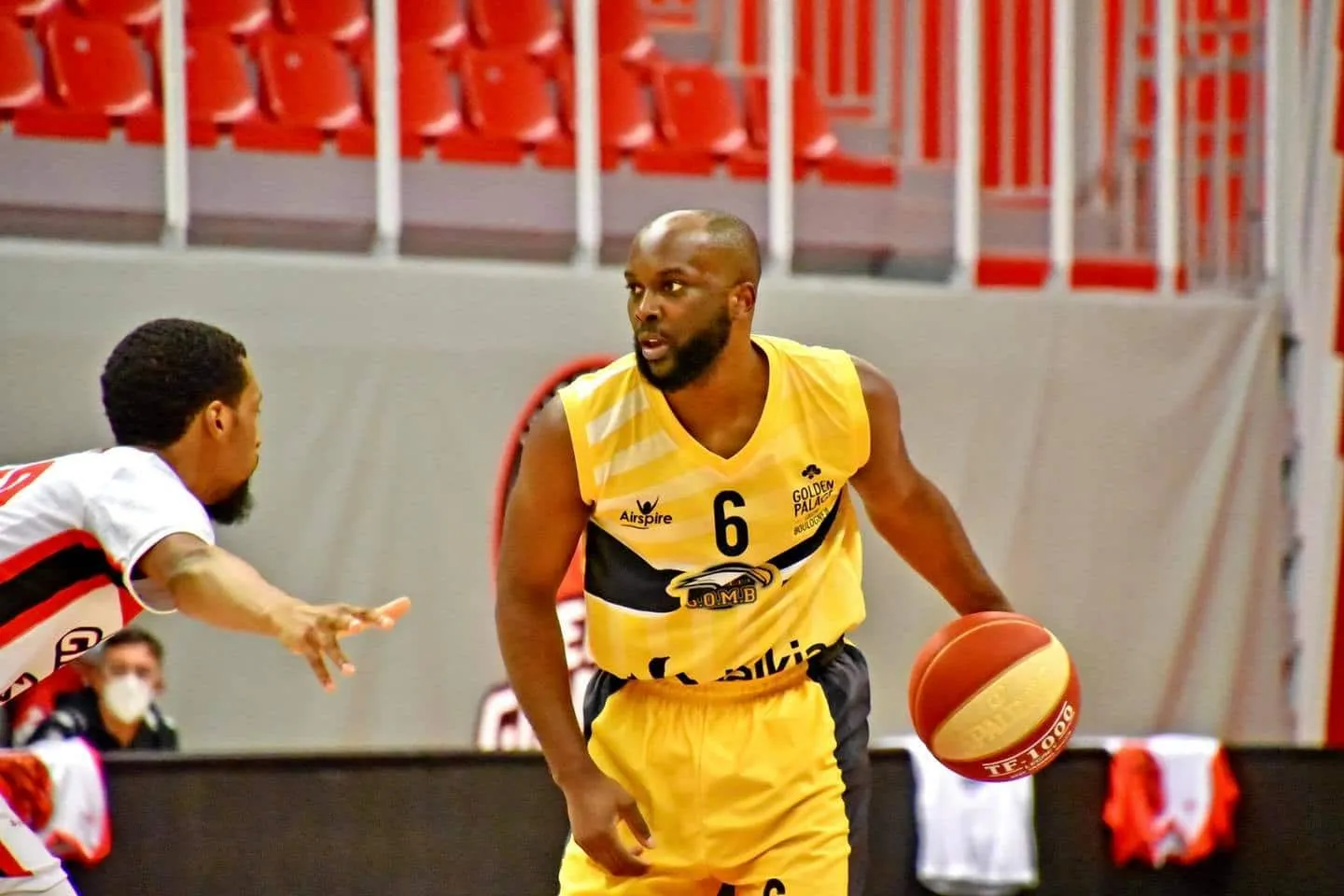 Des départs emblématiques au SOMB