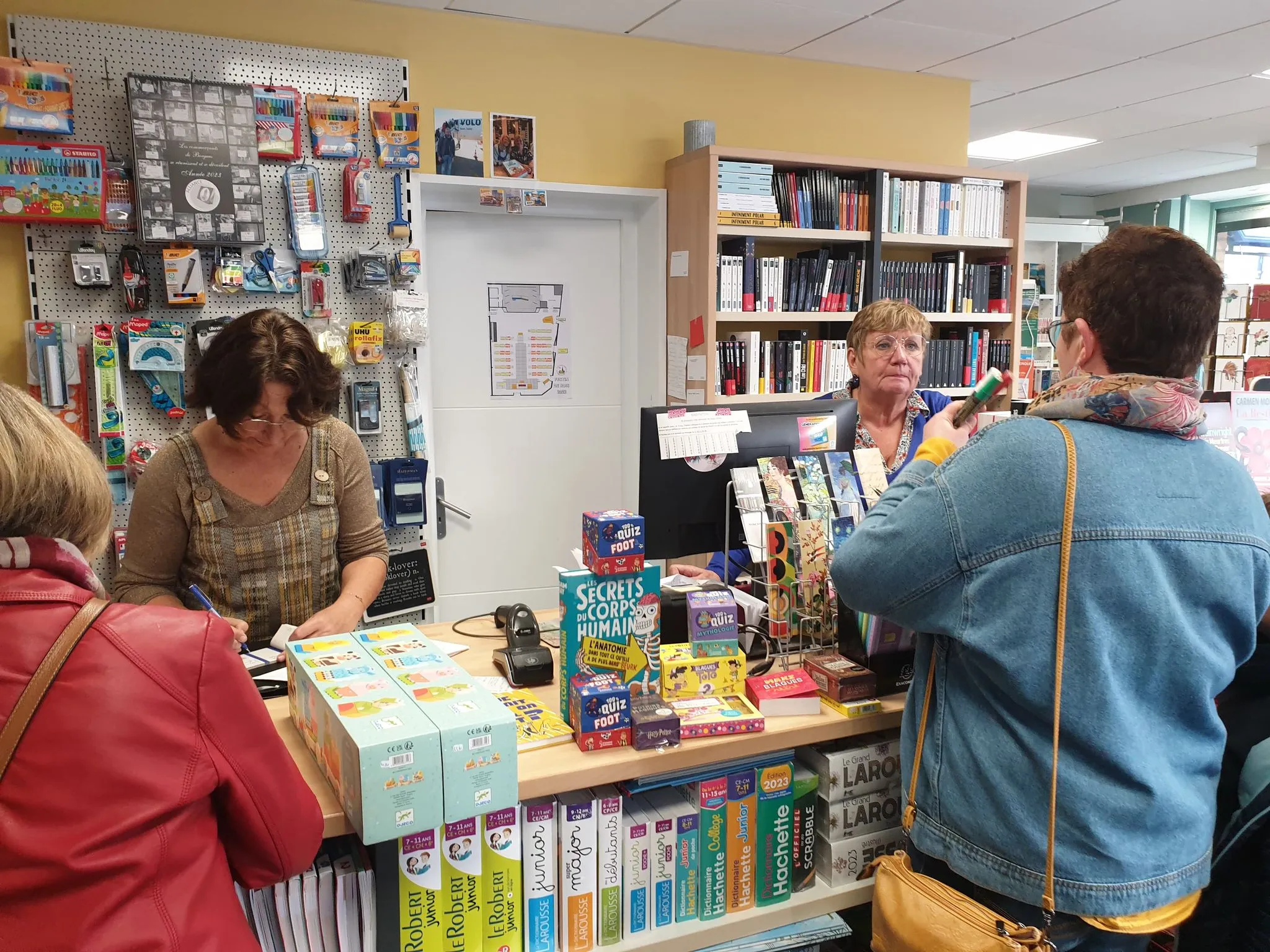 Aux bonheurs des petits et des grands, la Librairie Lamartine et ses ...