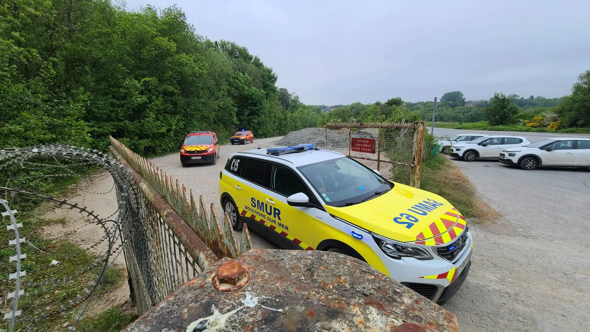 Réty: un camion chute de 10m dans les anciennes carrières, un homme ...