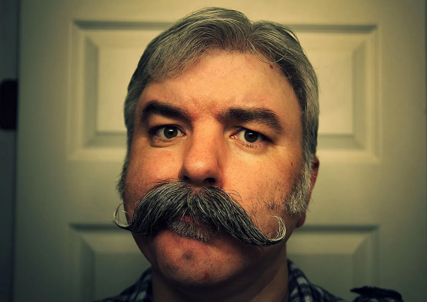 Top 3 des bonnes raisons de se laisser pousser la moustache - FORUM