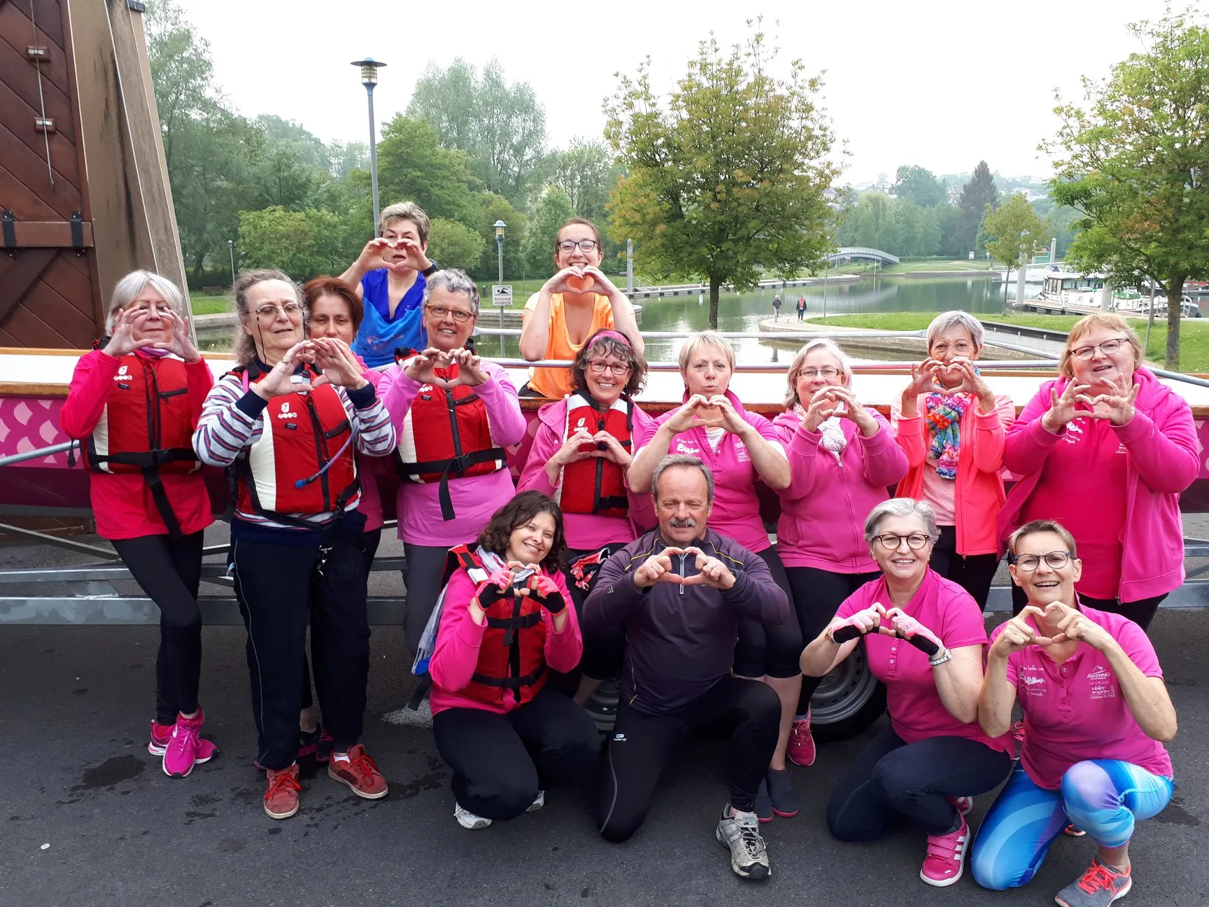 Les Dragon Ladies 08 en route pour la Vogalonga