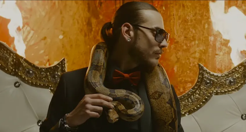 SCH - A7 (Clip Officiel)