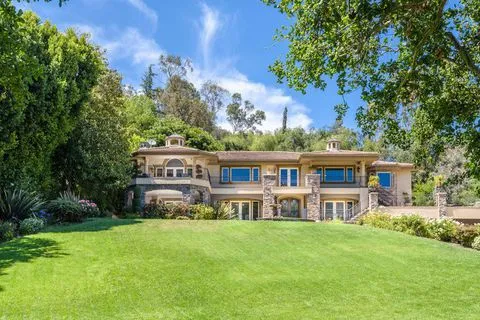 Kris Jenner : après son 11 ans, son manoir enfin vendu ! (Vidéo)