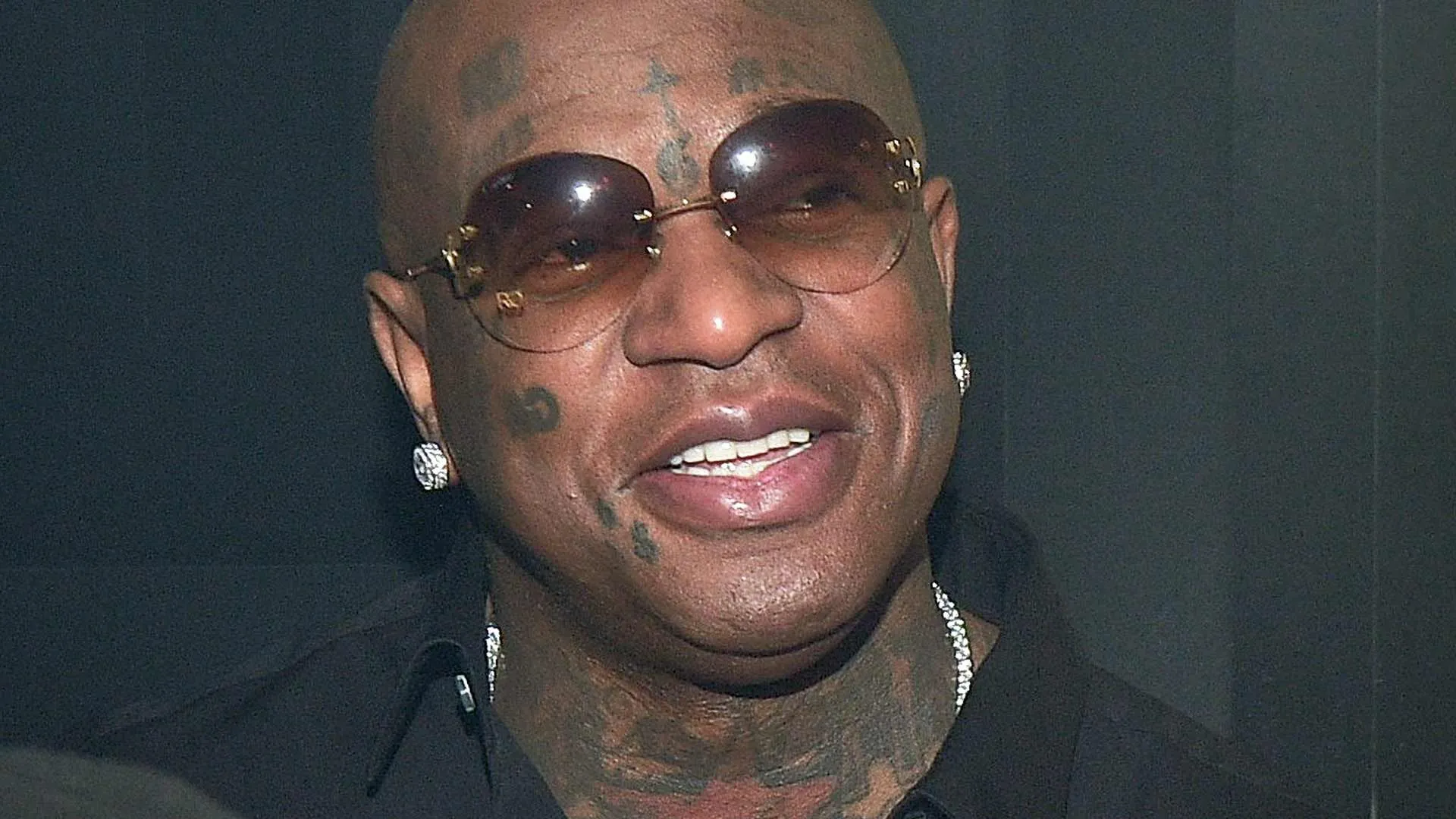 Birdman : son incroyable technique pour éviter de payer la justice ...