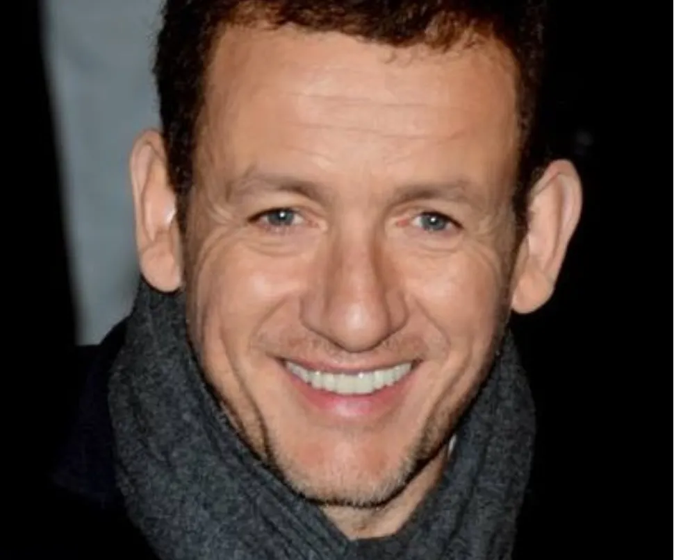 Dany Boon dévoile la première image de son film avec Jennifer Aniston ...