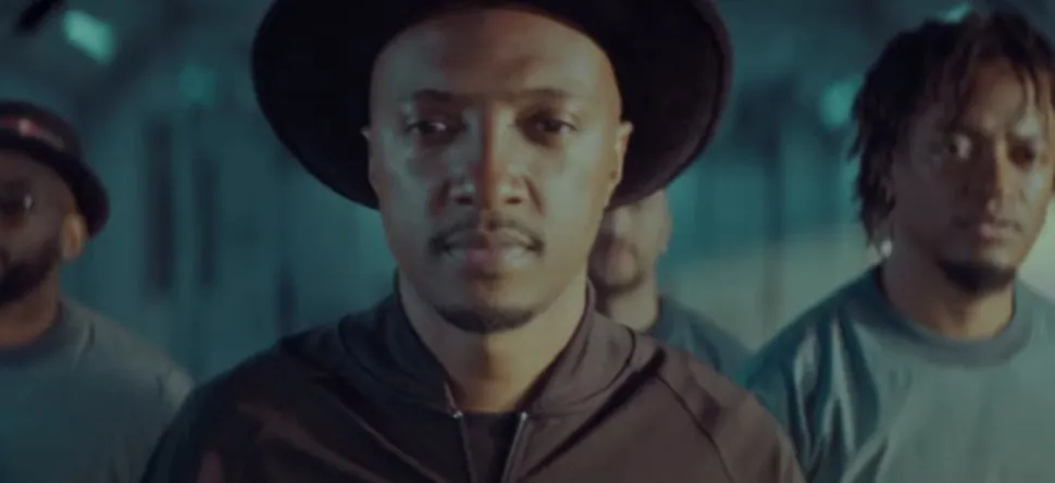 Soprano annonce une prochaine tournée avec un nouveau clip (vidéo ...