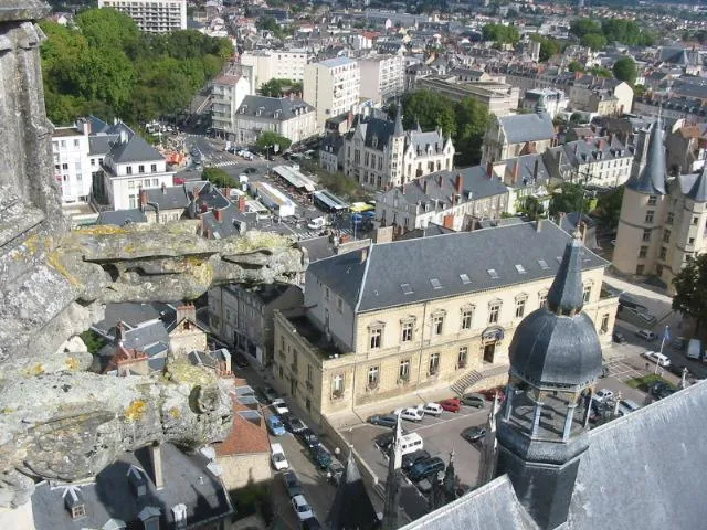 Nevers : la maison de l’agriculture, dévastée, pourrait devenir la ...