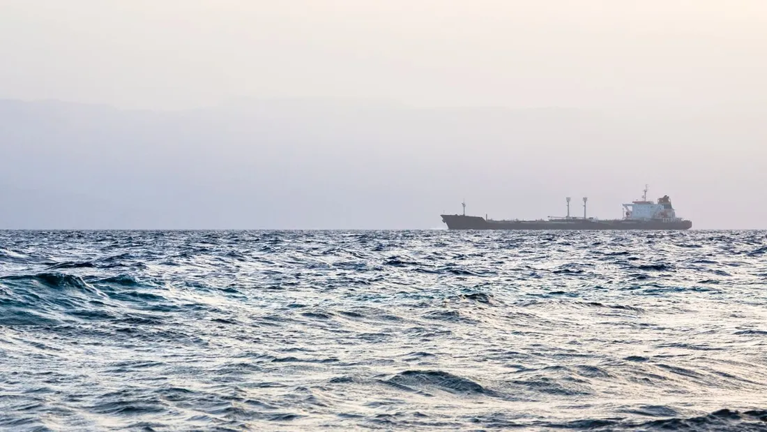 Le pétrolier de la "flotte fantôme russe" quitte Saint-Nazaire
