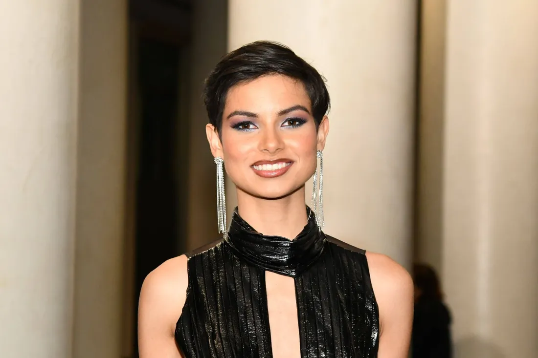 Eve Gilles, Miss France 2024, apprend une surprise en direct