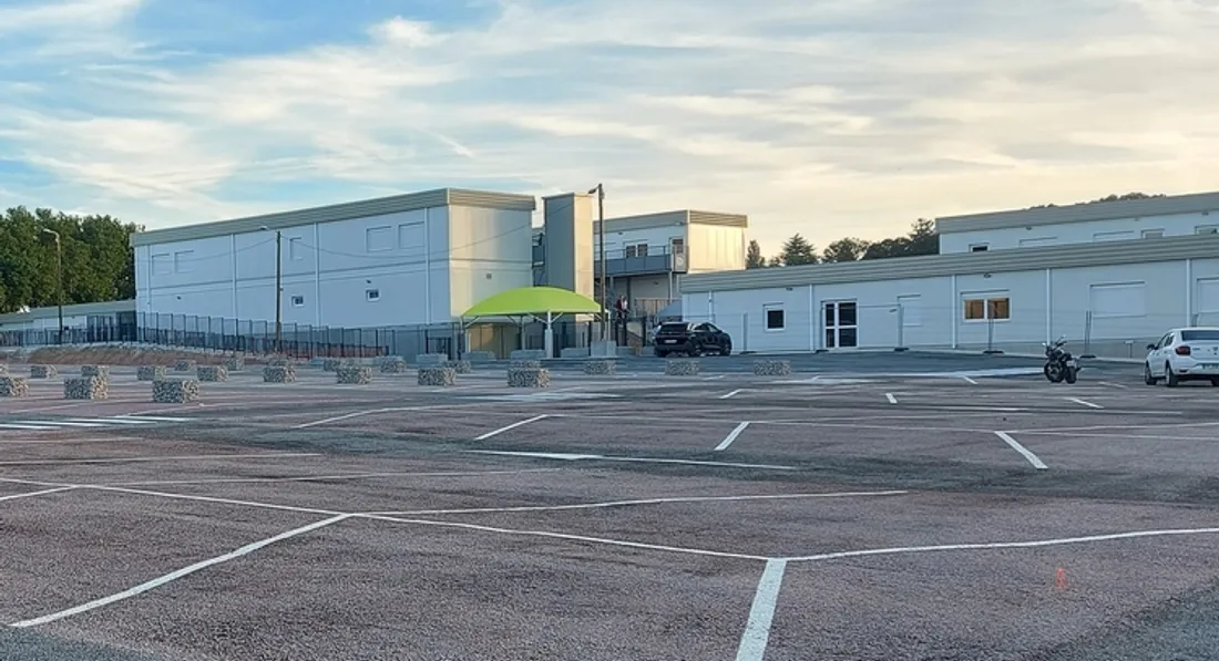 EVASION - La première pierre du collège « Jeanne Bonnardel-Béguin » à ...