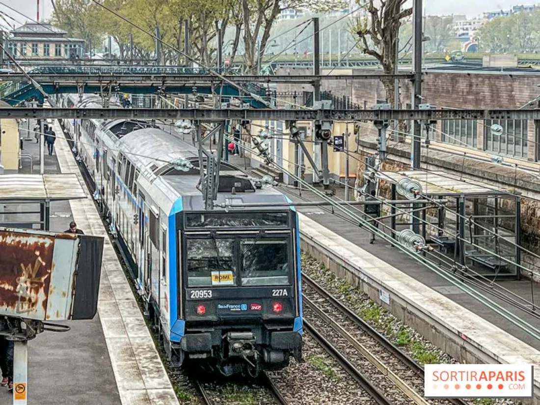 EVASION - 3e jour de grève à la SNCF avec ses perturbations pour les RER, Transilien et TER.