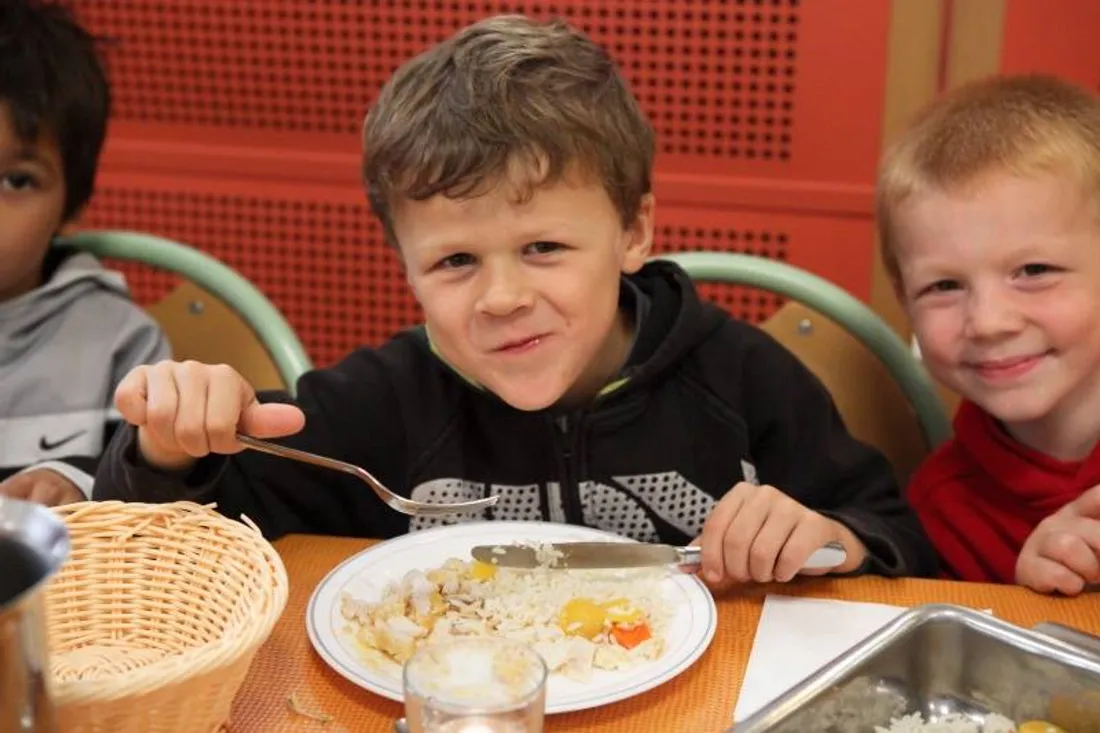 Une cantine scolaire encore plus solidaire à Dunkerque