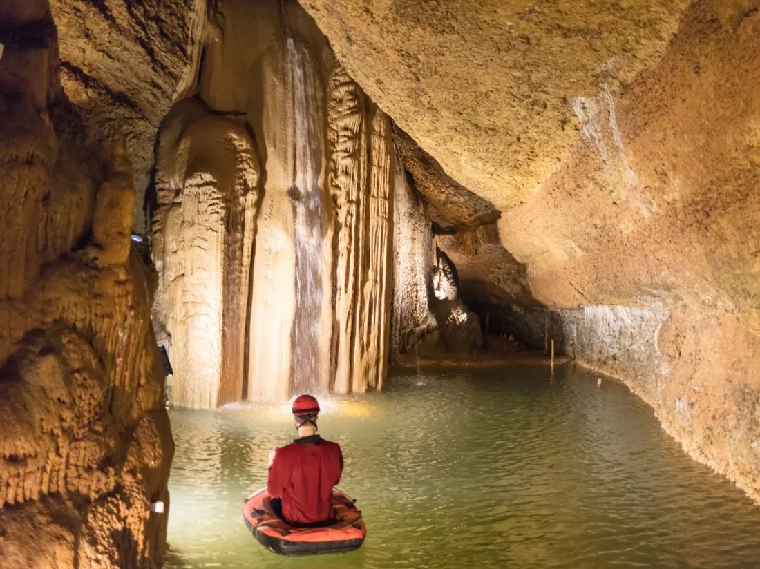 Deux scientifiques vont s'enfermer 60 jours dans la grotte de Trabuc
