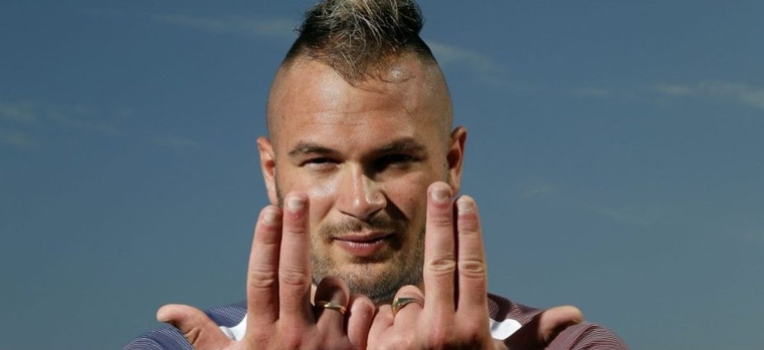 Jul dévoile un extrait inédit de son clip « Beuh Magique » (vidéo)